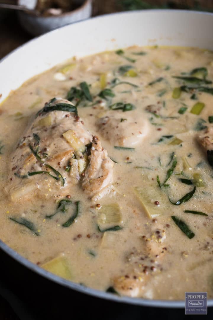 Chicken and leek recipe (in creamy tarragon sauce) - ProperFoodie