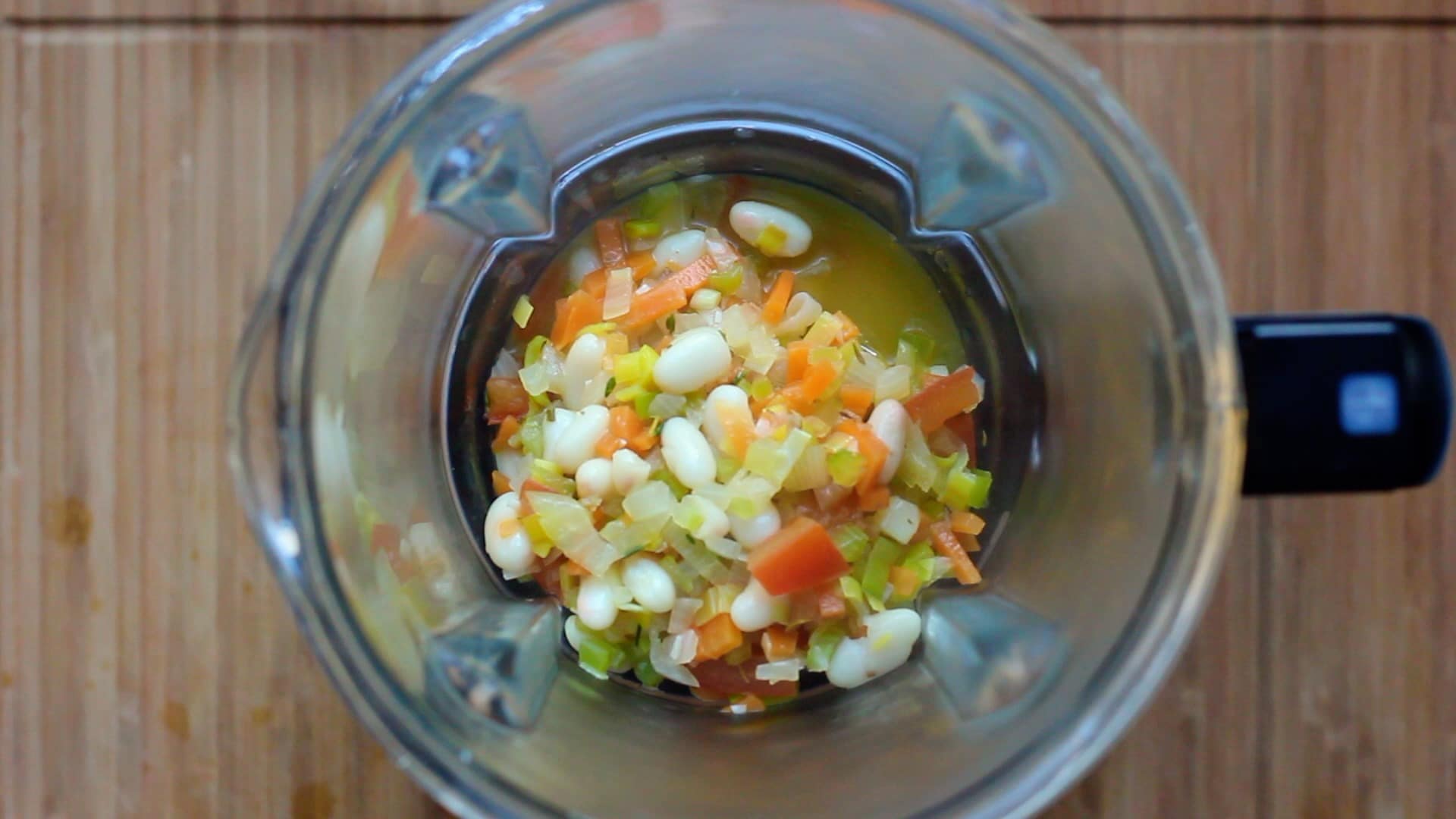 Tuscan Ribollita Soup (Healthy Vegetable Soup) - ProperFoodie