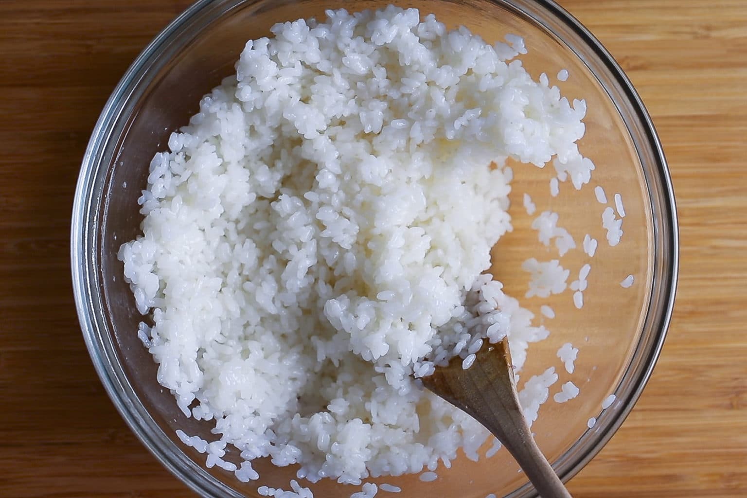 How to make Sushi Rice - For Homemade Sushi Rolls - ProperFoodie